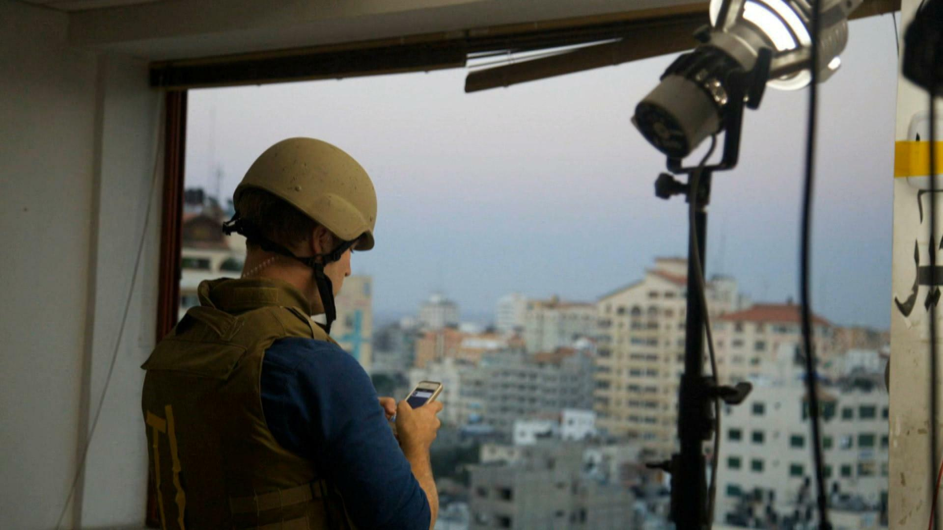 Watch CBS Saturday Morning: Journalists capture Gaza war amid danger ...