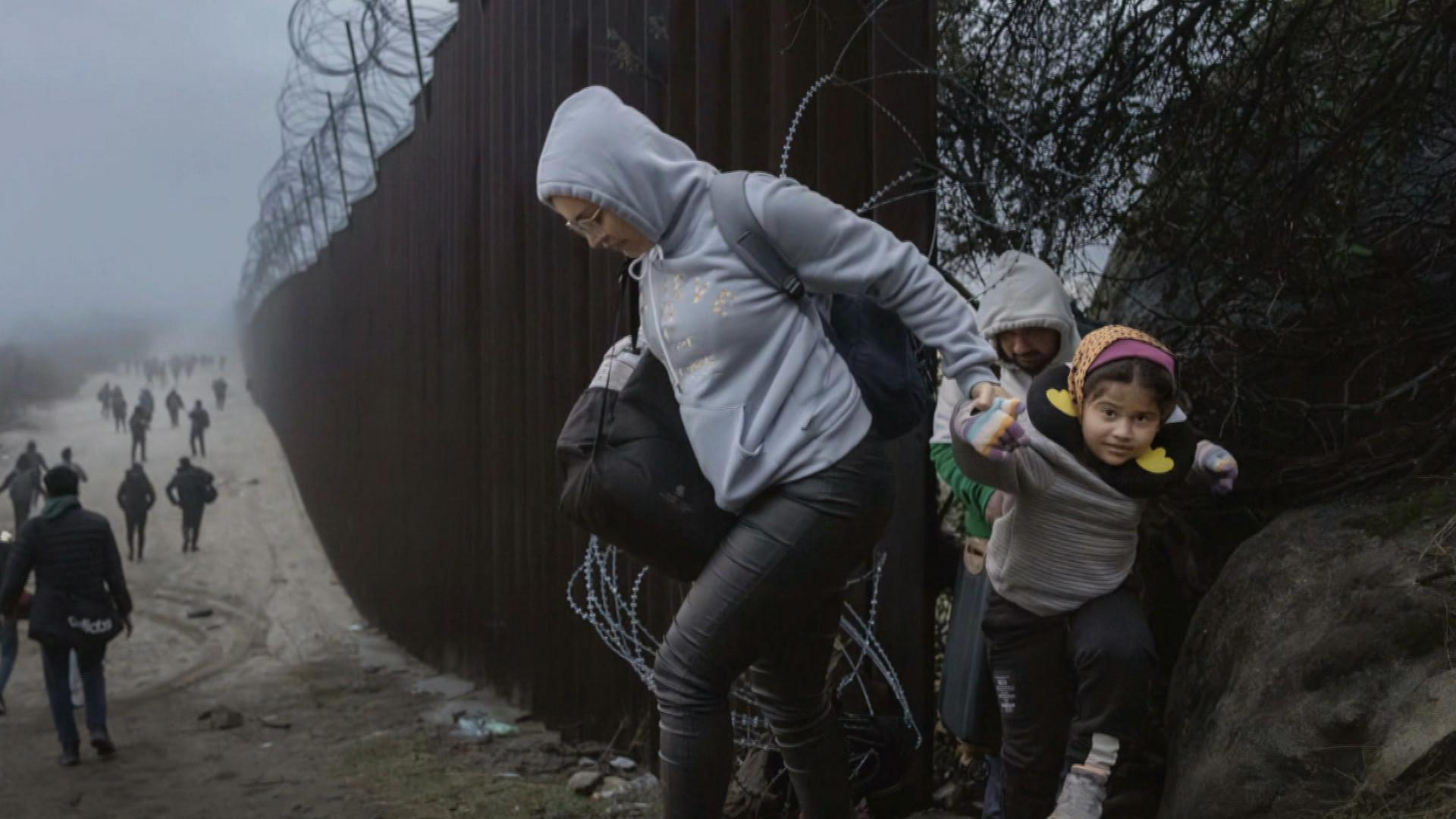 Watch CBS Evening News: Trump casts shadow over Senate border talks ...