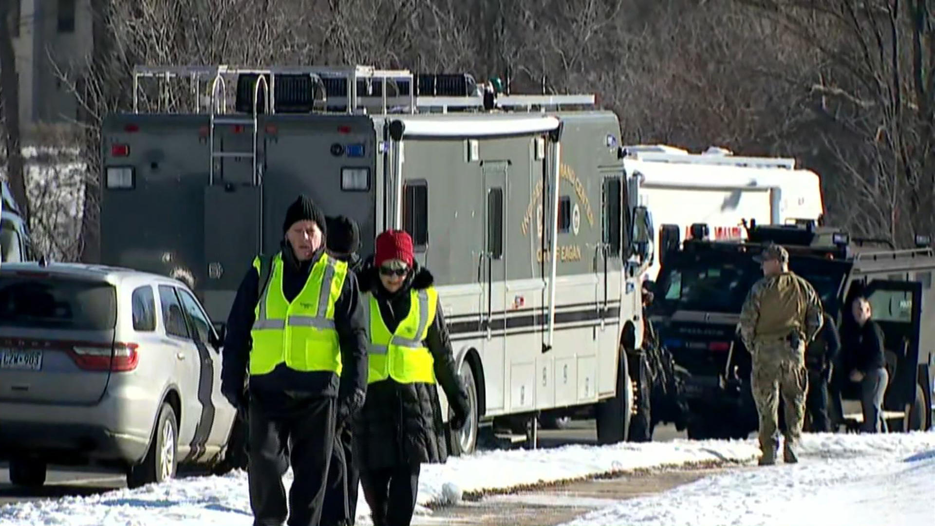 Watch CBS Evening News: 2 officers, 1 paramedic shot dead in Minnesota ...