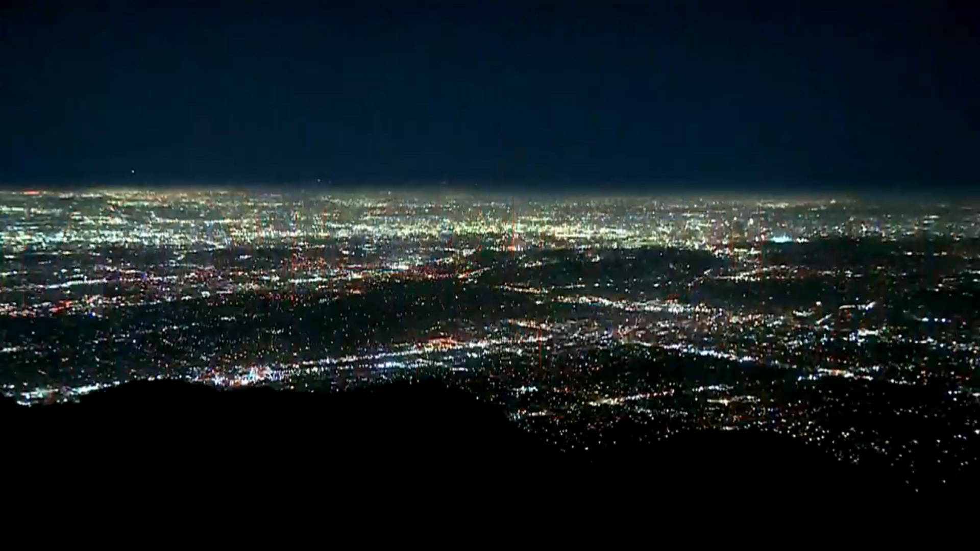 Watch CBS Evening News: Push to ease light pollution in big cities ...