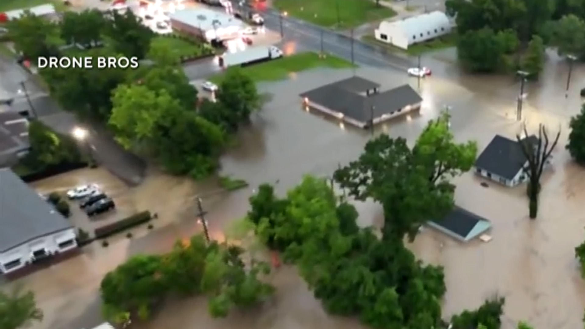 Watch CBS Evening News: Storm brings heavy flooding to South Texas ...