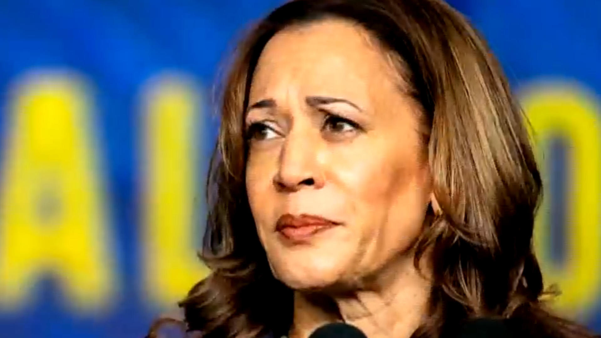 Watch CBS Evening News Season Episode : Harris has slight polling edge ...