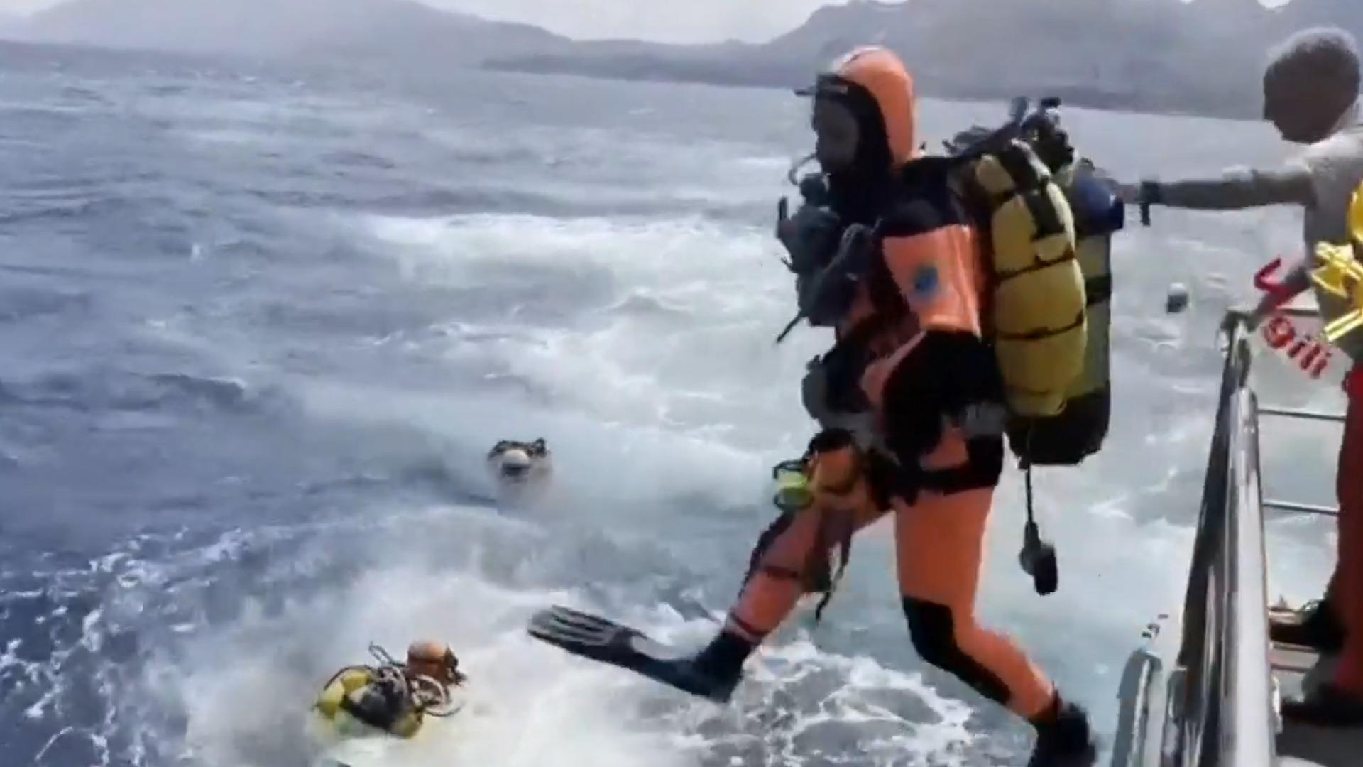 Watch CBS Evening News: Recovery of sunken yacht off Italy's coast ...