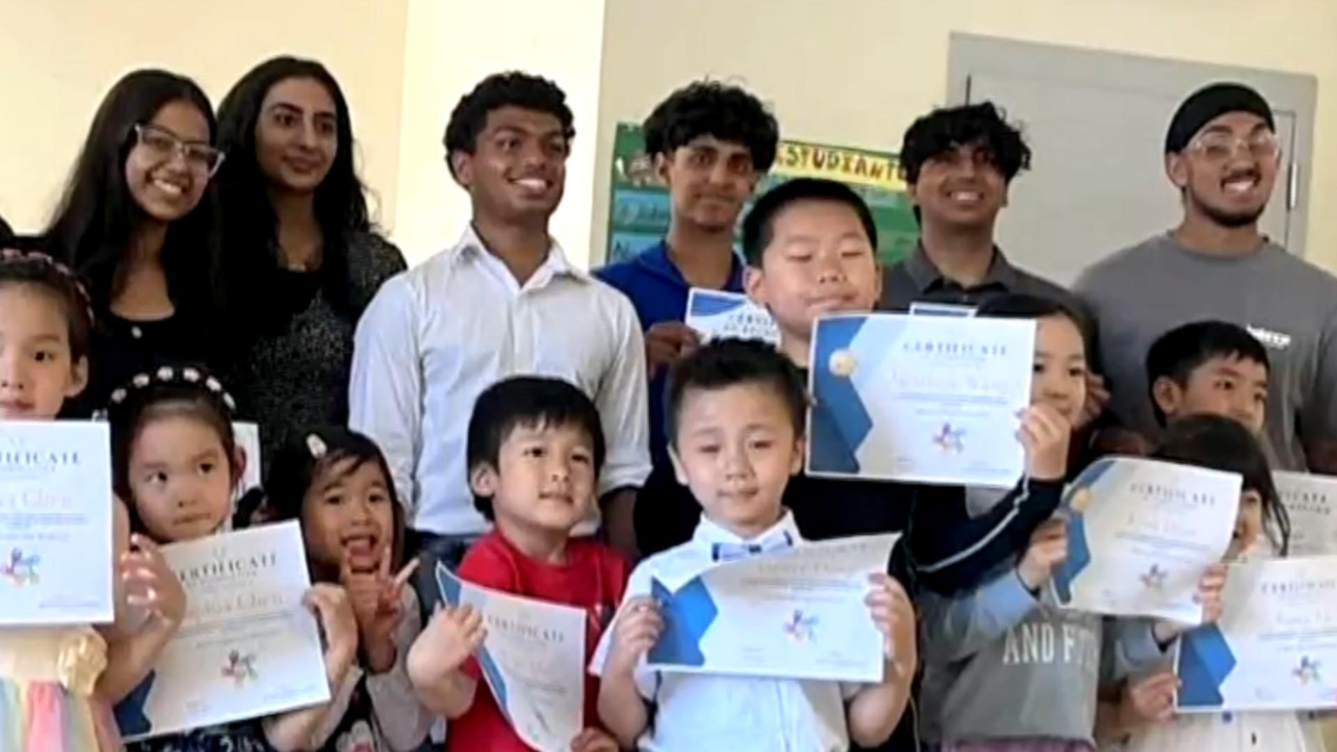 Watch CBS Evening News: 2 high schoolers create free ESL program - Full ...