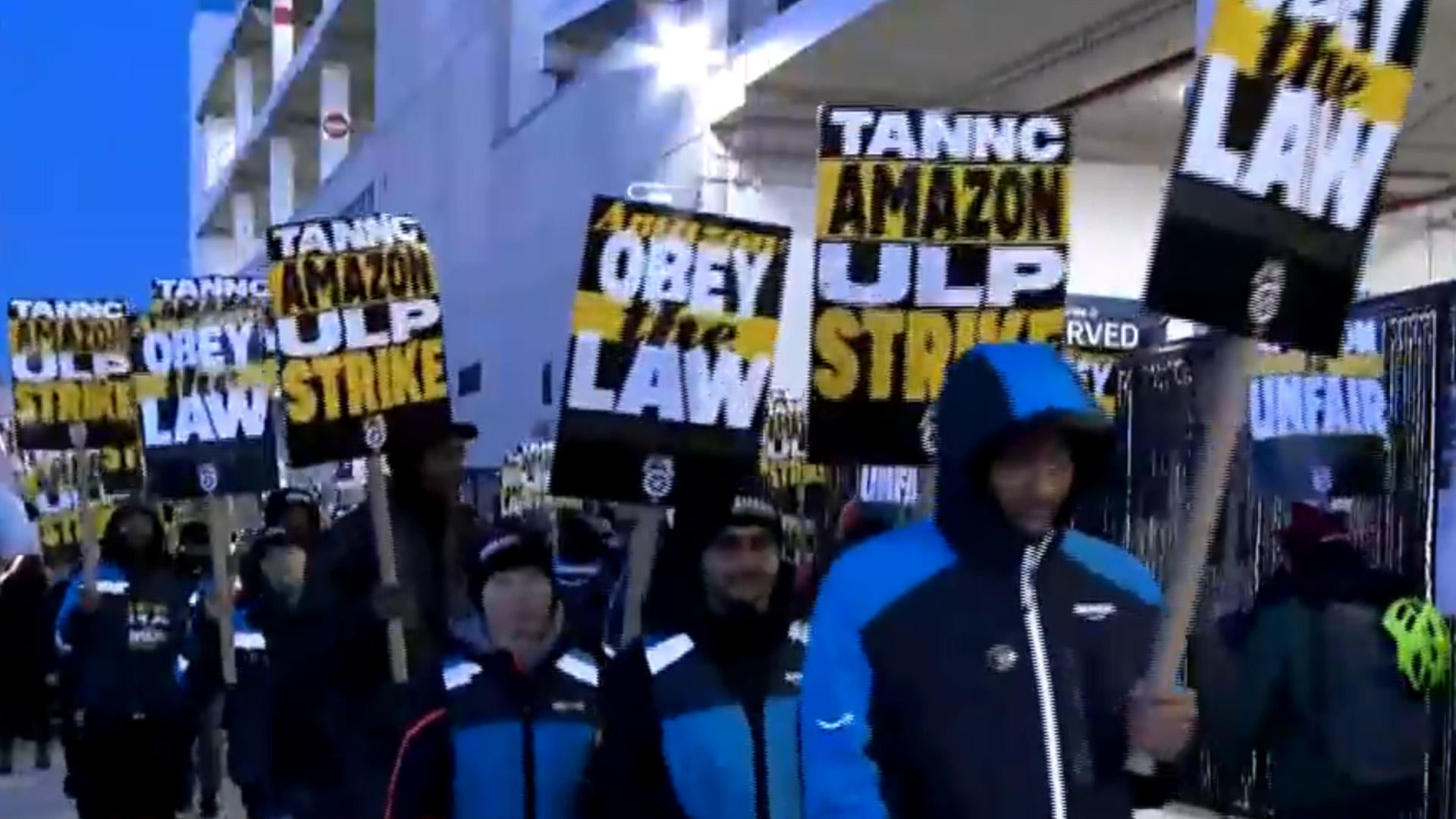 Watch CBS Mornings Season Episode : Holiday shipping at risk as ...