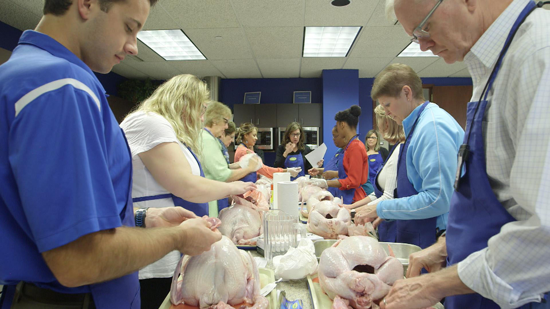 Watch Sunday Morning: Butterball's help line - Full show on CBS