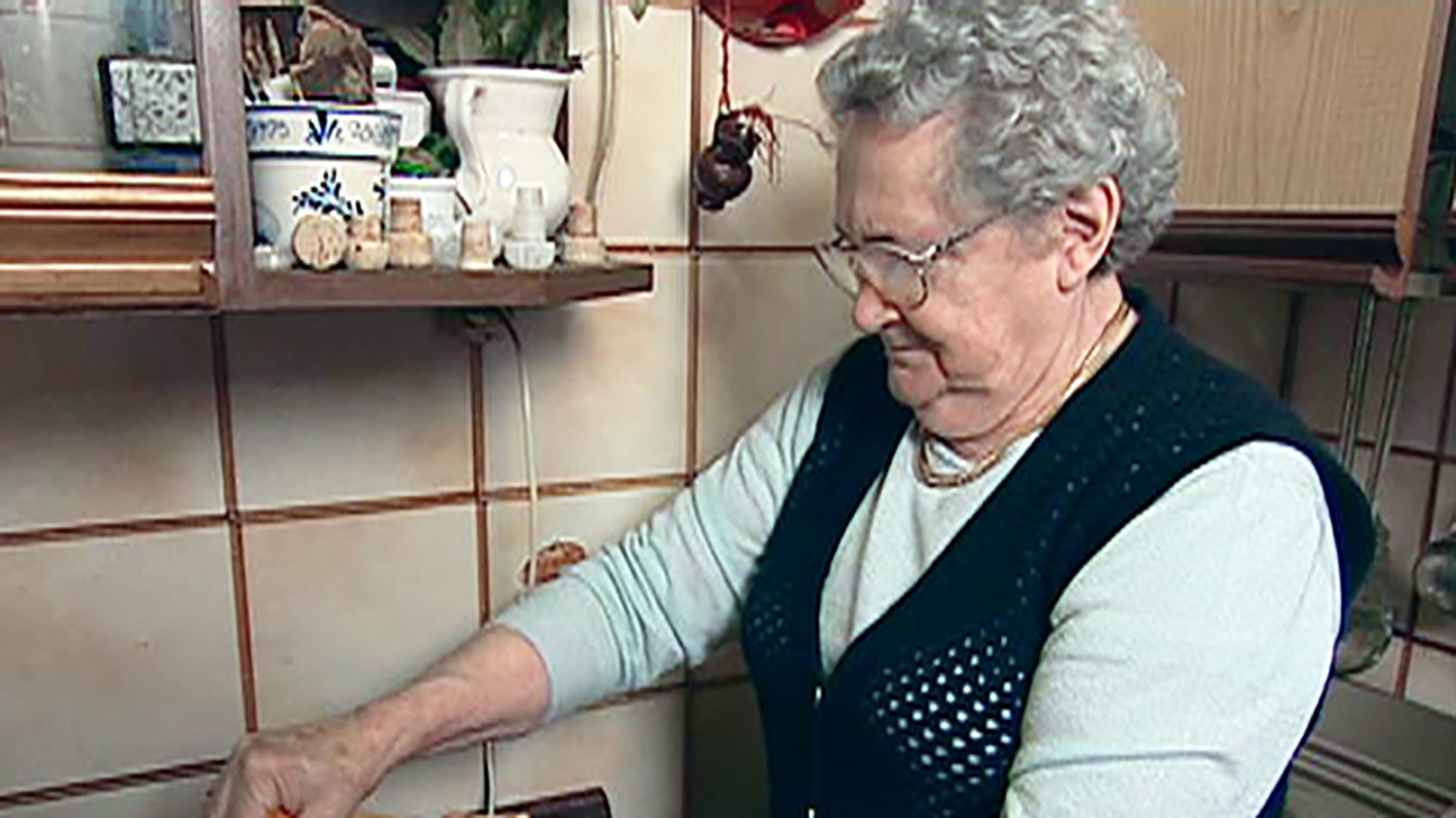 Watch 60 Minutes Overtime: The Mammoni phenomenon - Full show on CBS