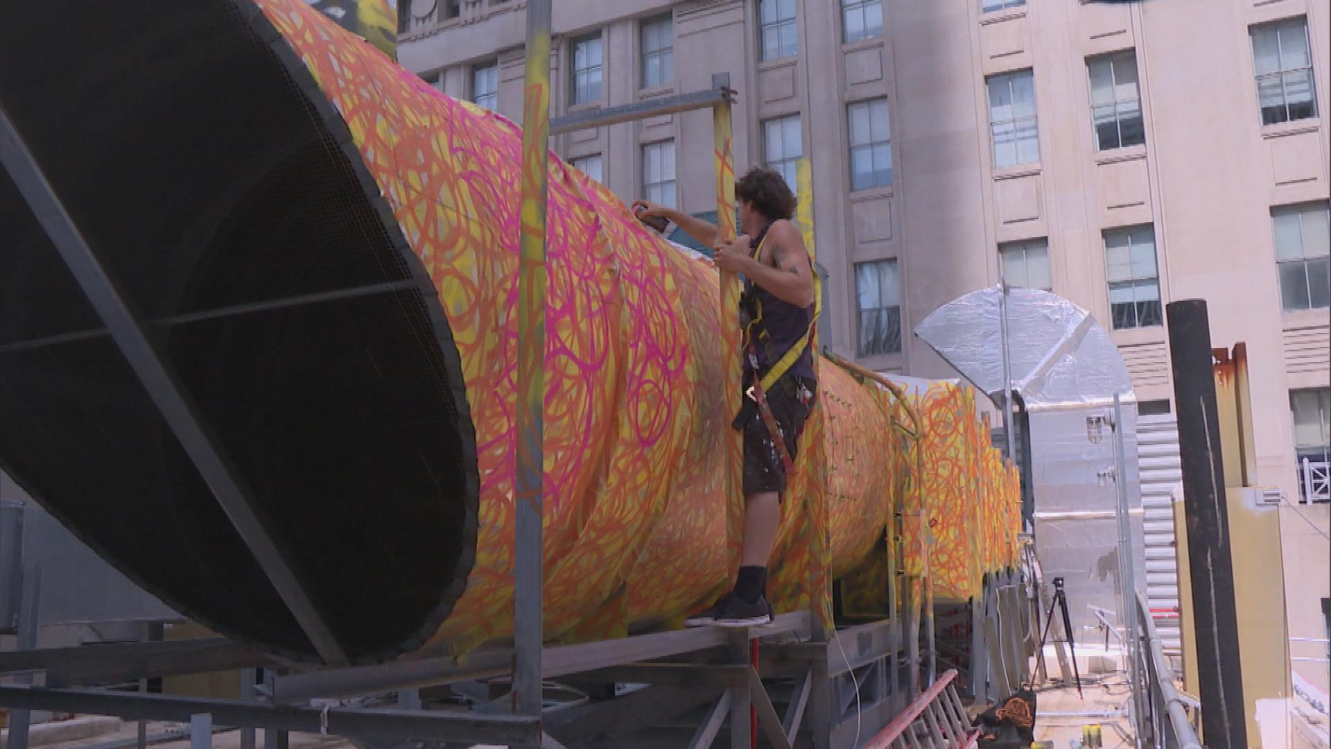 Watch Sunday Morning: Leaving their mark: Graffiti artists decorate the ...