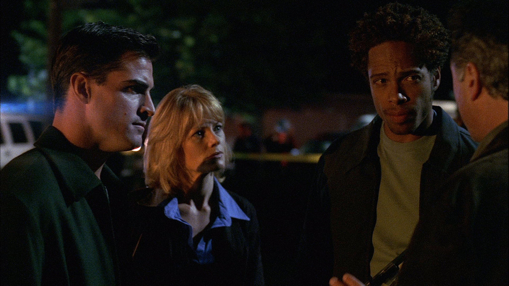 Watch CSI: Crime Scene Investigation Season 1 Episode 7: CSI: - Blood ...