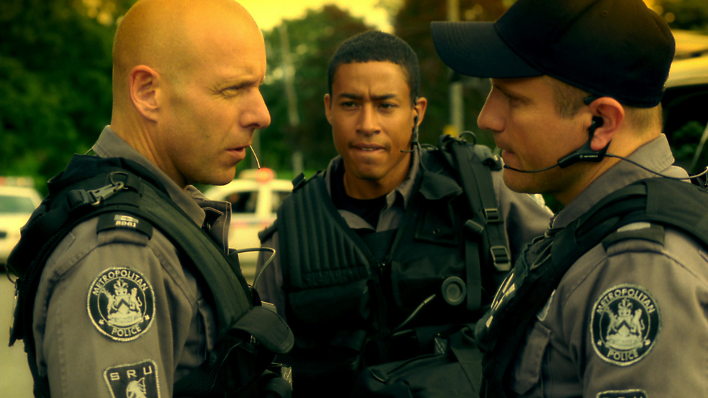 Watch Flashpoint Season 2 Episode 2: Backwards Day - Full show on ...