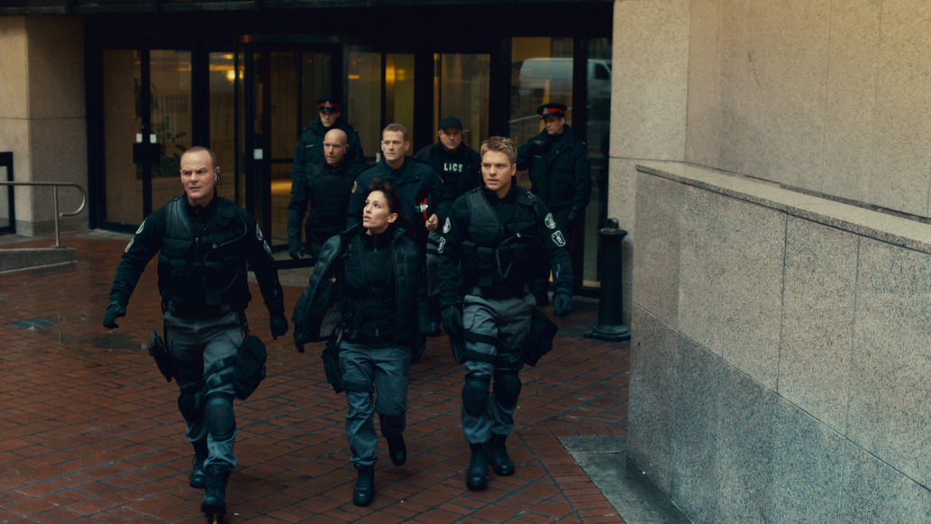 Watch Flashpoint Season 4 Episode 8: Good Cop - Full show on Paramount Plus