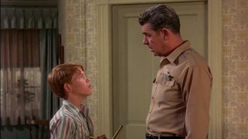 Watch The Andy Griffith Show Season 7 Episode 29: Andy Griffith - Opie ...