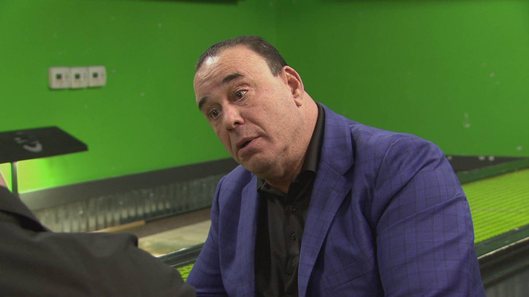 Watch Bar Rescue Season 6 Episode 36: Bar Rescue - Green Walls and ...
