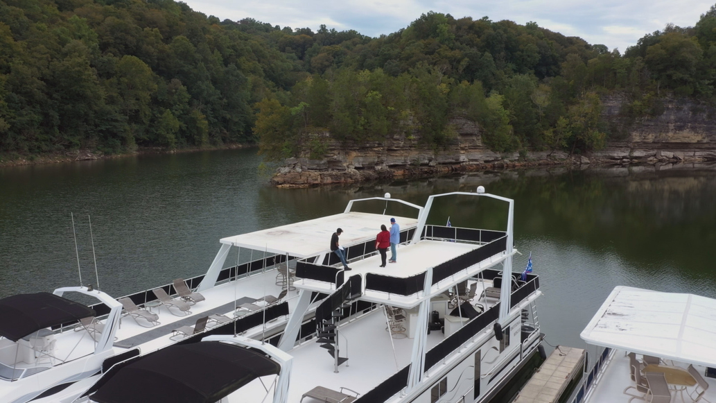 Watch True Life Crime Season 2 Episode 2: True Life Crime - Cliffside ...