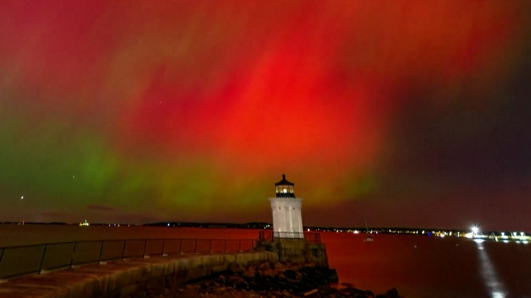Watch CBS Evening News: Millions see the northern lights in the U.S ...