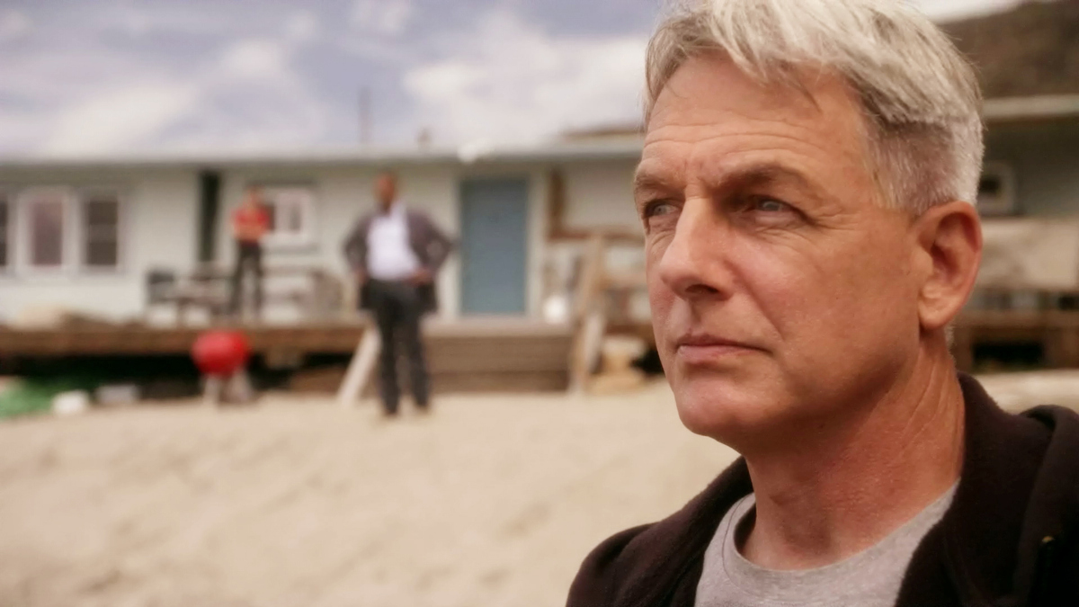 Watch NCIS Season 7 Episode 6: Out Law And In-Laws - Full show on ...