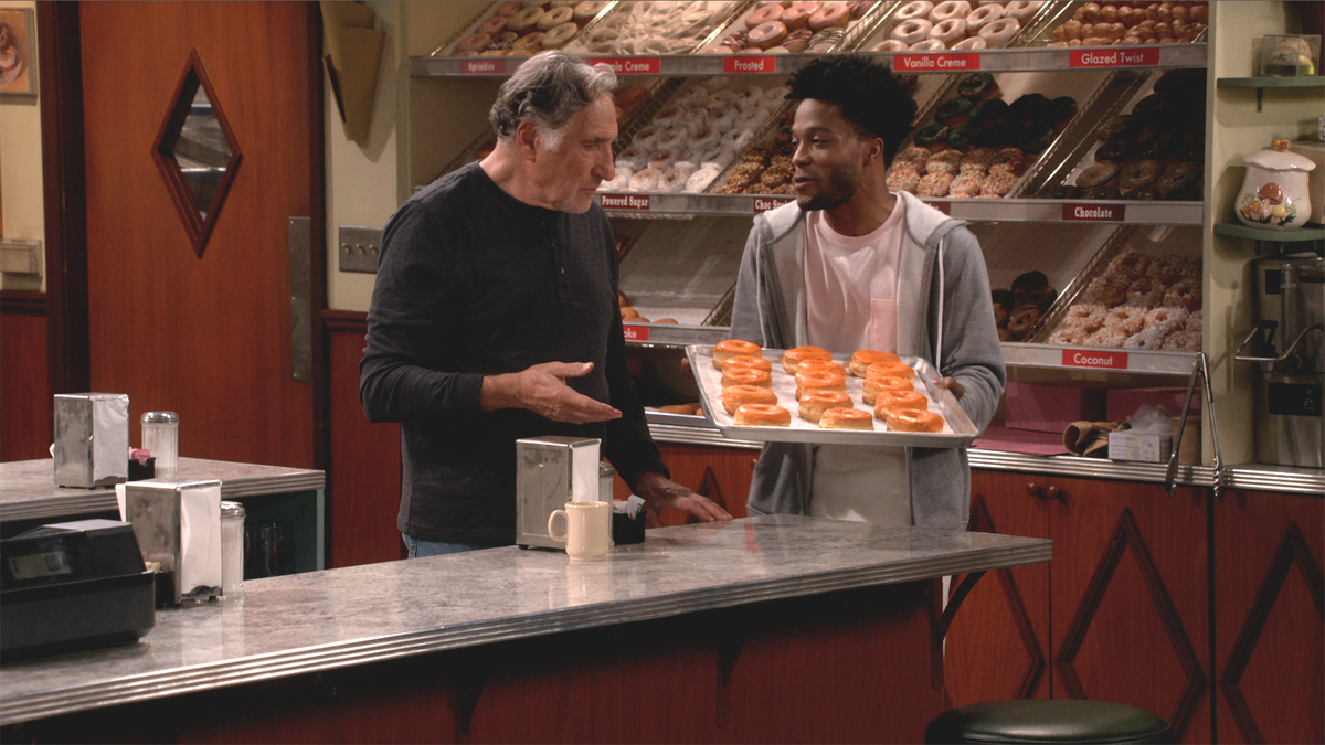 Watch Superior Donuts Season 1 Episode 2: Superior Donuts - What's the ...