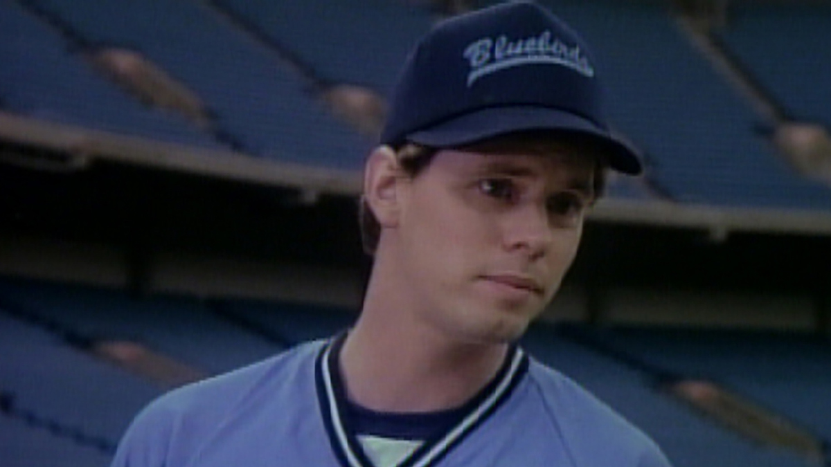 Watch MacGyver Classic Season 3 Episode 3: MacGyver - Back From the ...