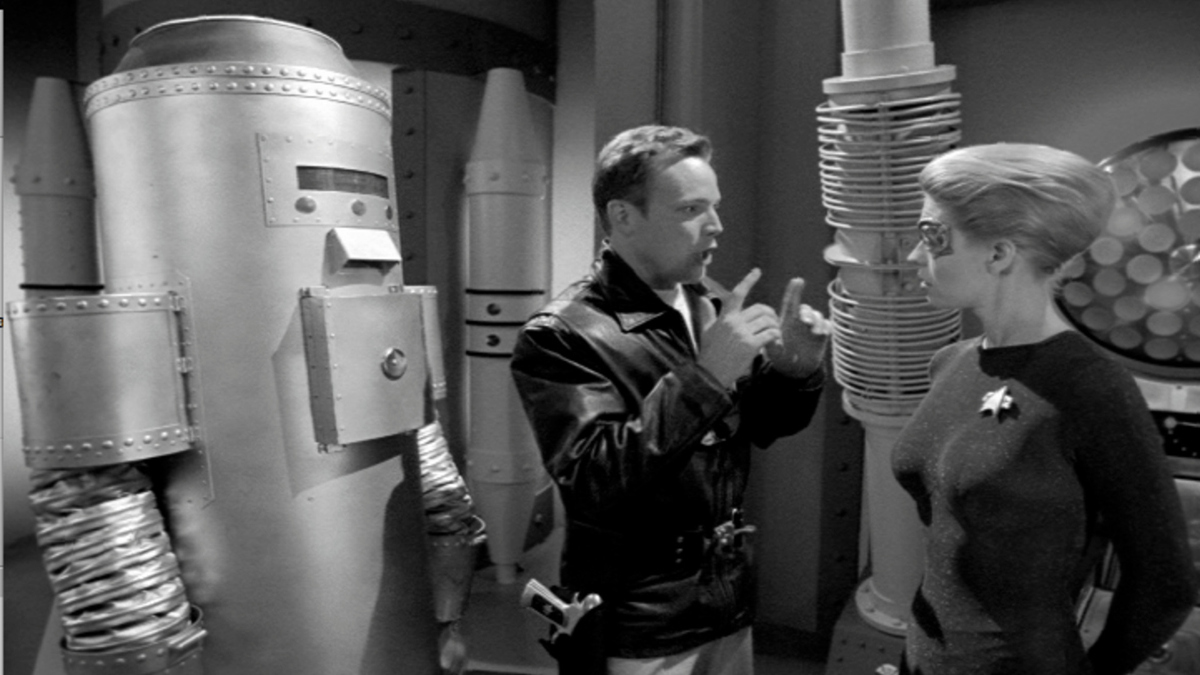 Watch Star Trek: Voyager Season 5 Episode 1: Star Trek: Voyager - Night ...