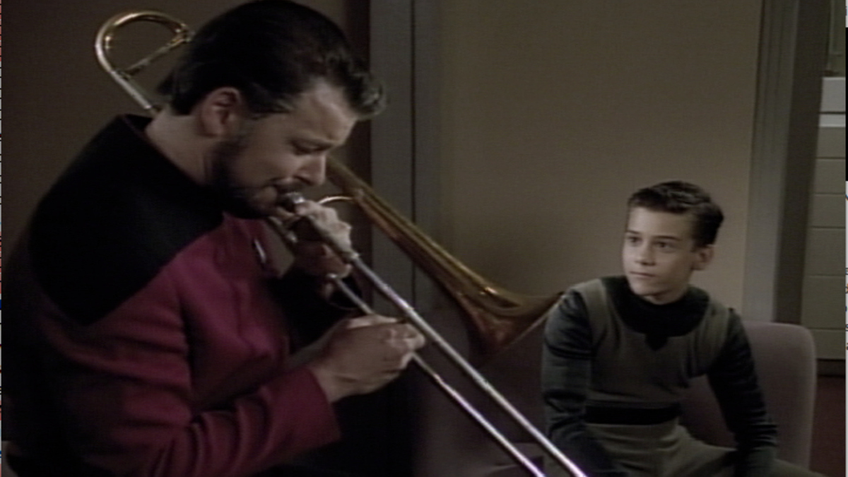 Watch Star Trek: The Next Generation Season 4 Episode 8: Future ...