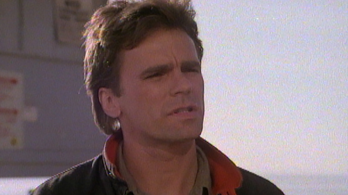 Watch MacGyver Classic Season 1 Episode 13: MacGyver - Flame's End ...