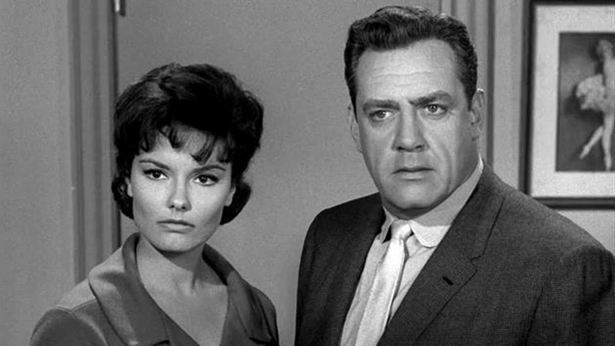 Watch Perry Mason Season 4 Episode 21: The Case of the Difficult Detour ...