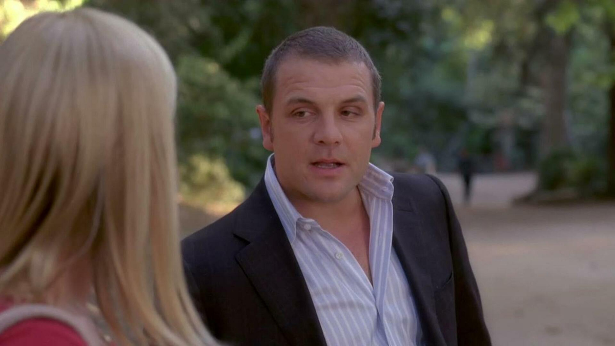 Watch Medium Season 5 Episode 2: Things to Do in Phoenix When You're ...