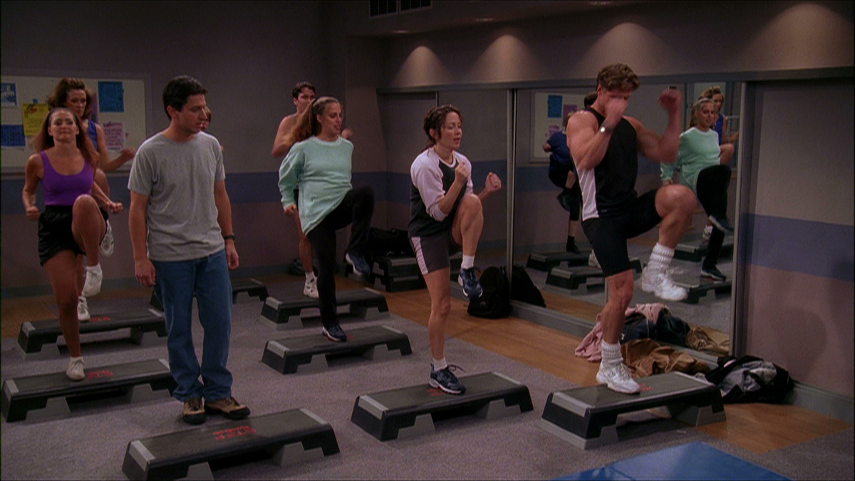 Watch Everybody Loves Raymond Season 4 Episode 8: Everybody Loves ...