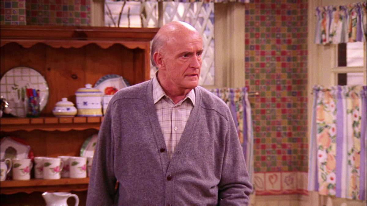 Watch Everybody Loves Raymond Season 7 Episode 18: Everybody Loves ...