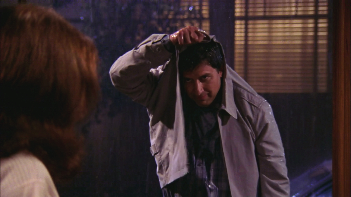 Watch Everybody Loves Raymond Season 7 Episode 19: Everybody Loves ...