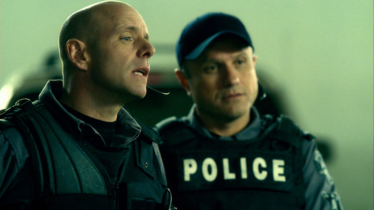 Watch Flashpoint Season 1 Episode 3: Flashpoint - The Element of ...