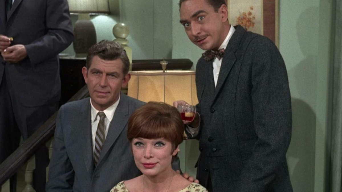 Watch The Andy Griffith Show Season 8 Episode 13: Andy Griffith - Aunt ...