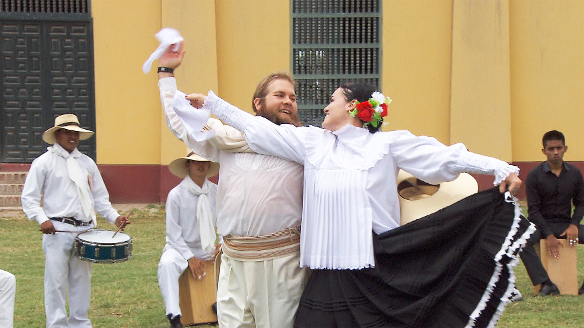 Watch The Amazing Race Season 26 Episode 10: The Amazing Race - In It ...