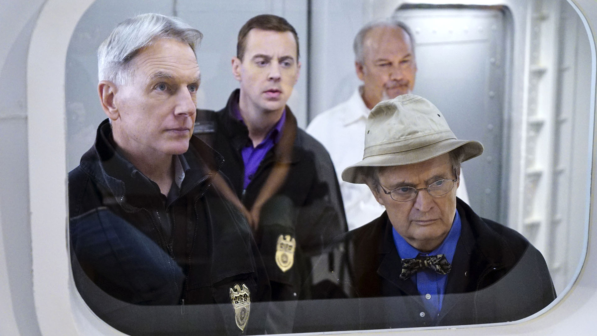 Watch NCIS Season 13 Episode 14: NCIS - Decompressed – Full show on ...