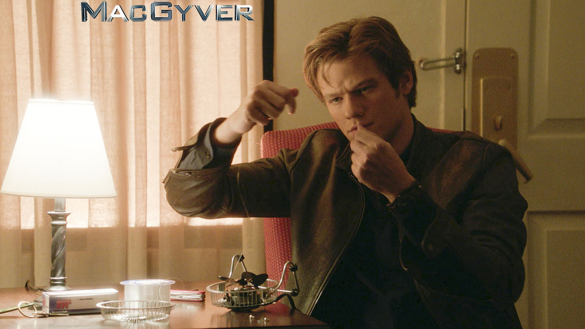 Watch MacGyver Season 1 Episode 14: MacGyver - Fish Scaler – Full show ...