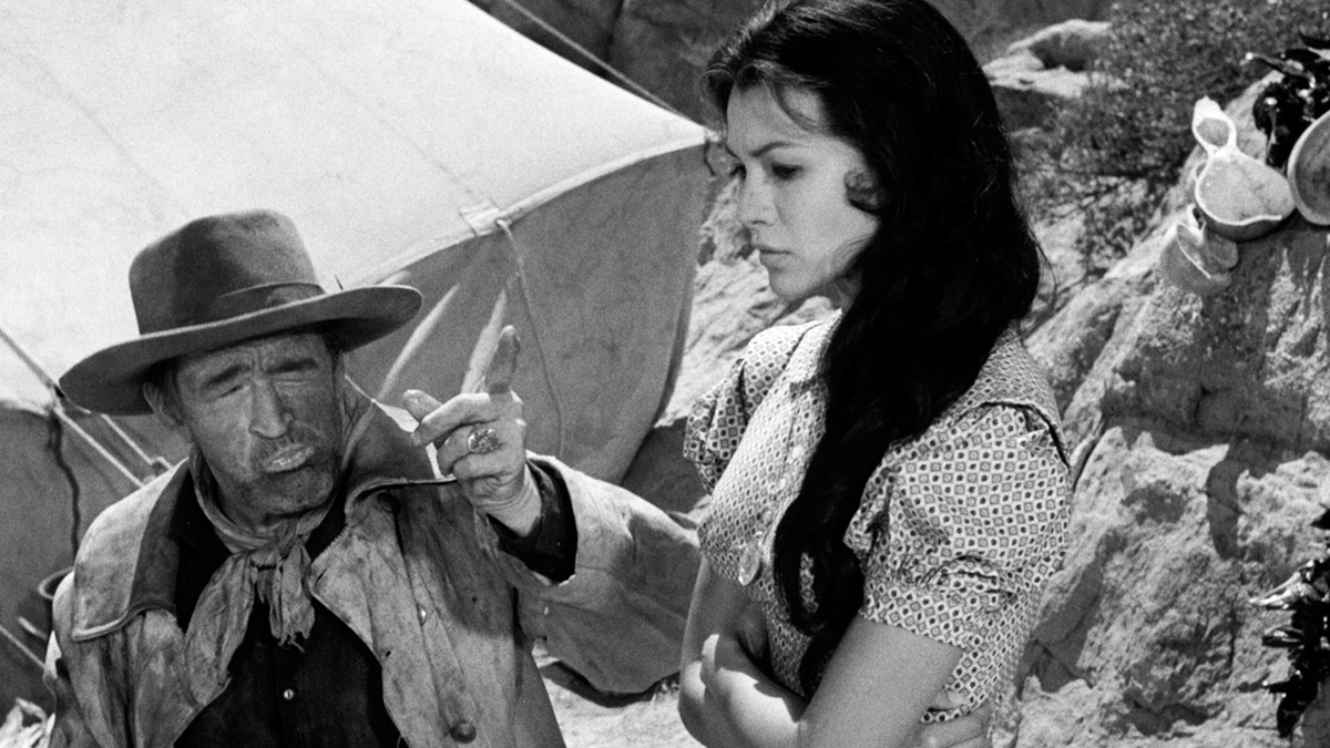 Watch Gunsmoke Season 7 Episode 21: Gunsmoke - He Learned About Women ...