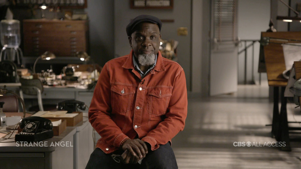 Watch Strange Angel Season 2 Episode : Strange Angel - The Look of ...