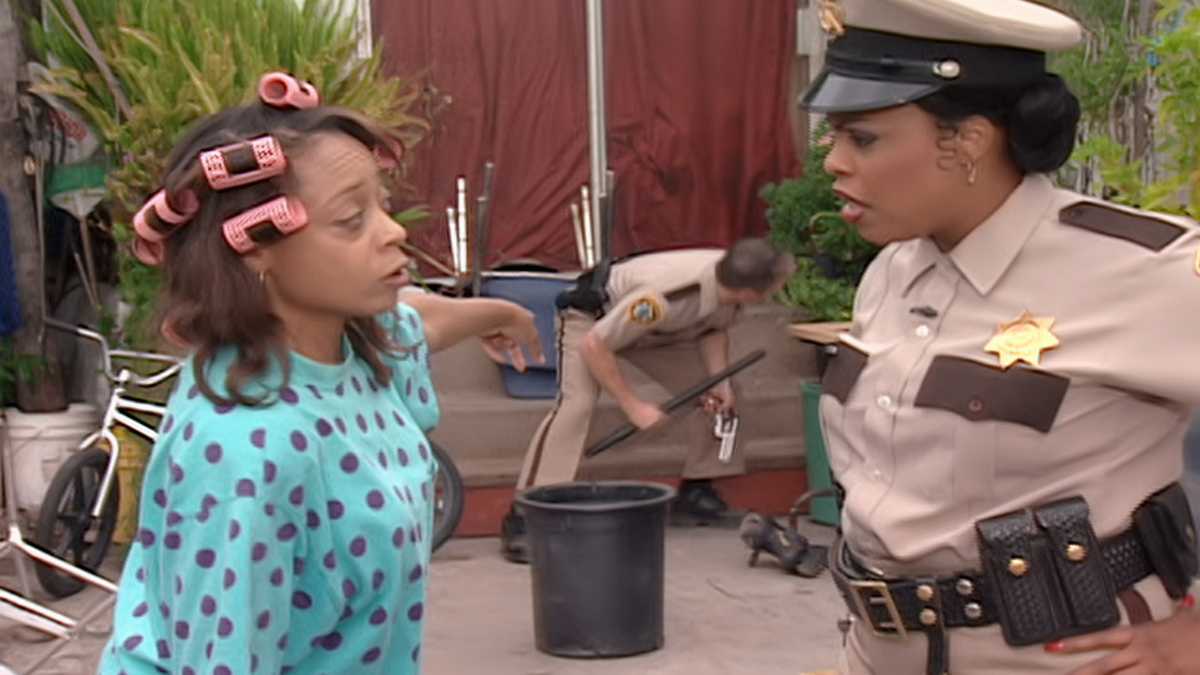 Watch RENO 911! Season 1 Episode 4: Clementine's Pregnant - Full show ... Watch RENO 911! Season 1 Episode 4: Clementine's Pregnant - Full show ...