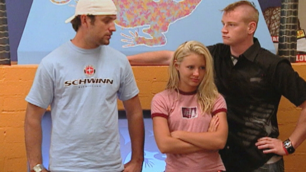 Watch The Challenge Season 12 Episode 7: The Challenge - Crossing Paths ...