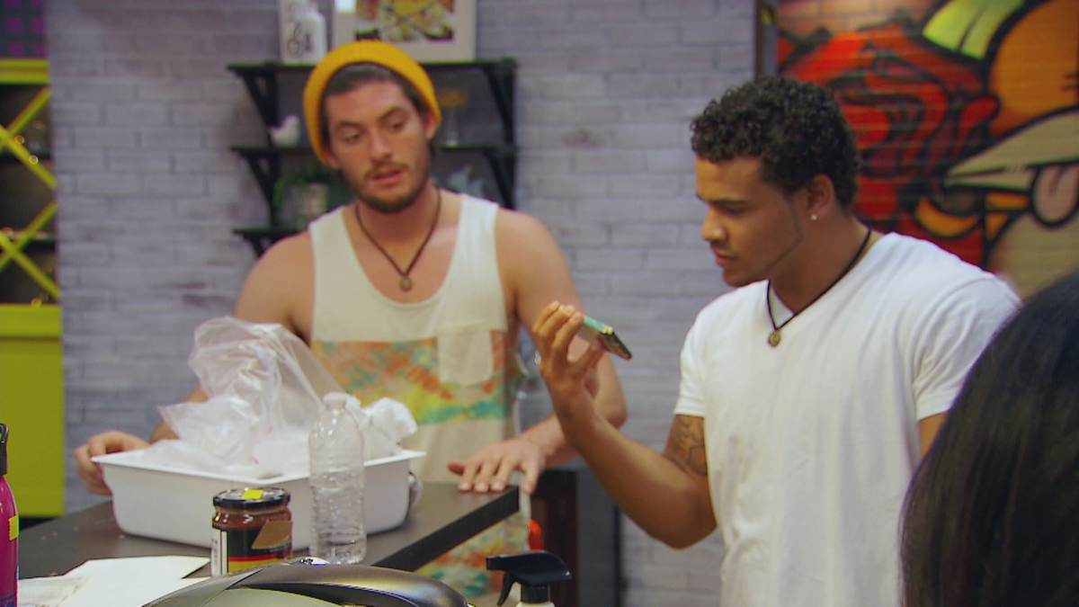 Watch The Real World Season 29 Episode 8: The Real World - Betrayed and ...