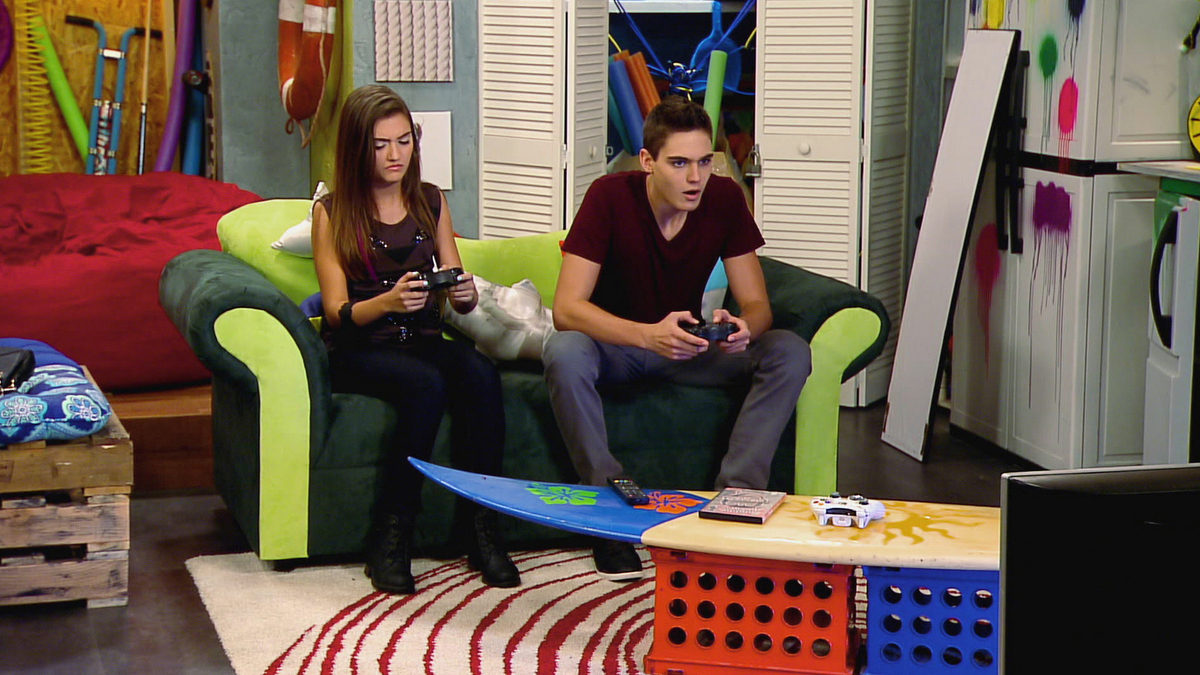 Watch Every Witch Way Season 3 Episode 4: Every Witch Way - Breaking ...