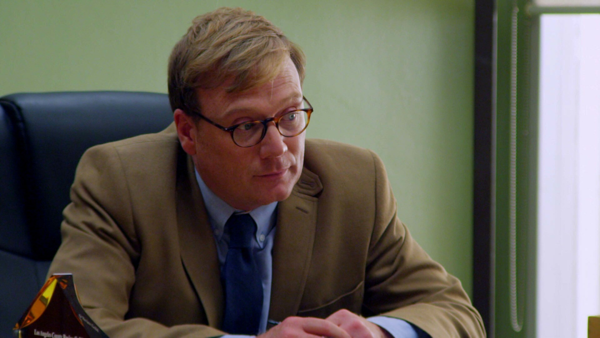 Watch Review Season 2 Episode 5: Review - Catfishing, Haunted House ...