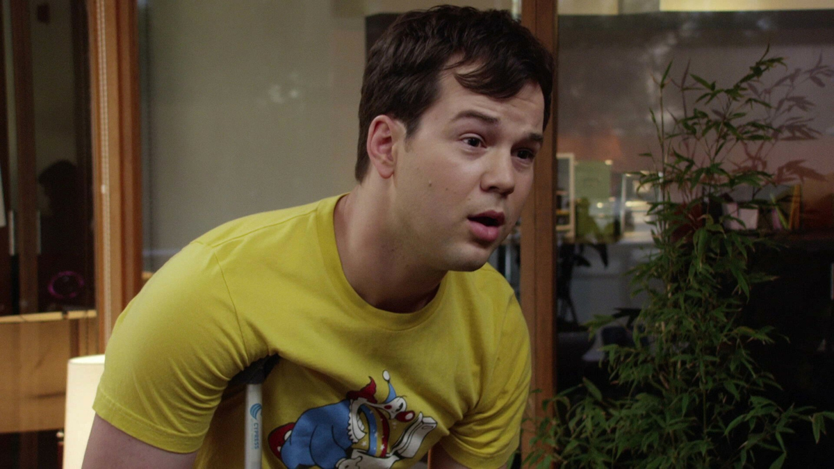 Watch Review Season 1 Episode 1: Review - Stealing, Addiction, Prom ...