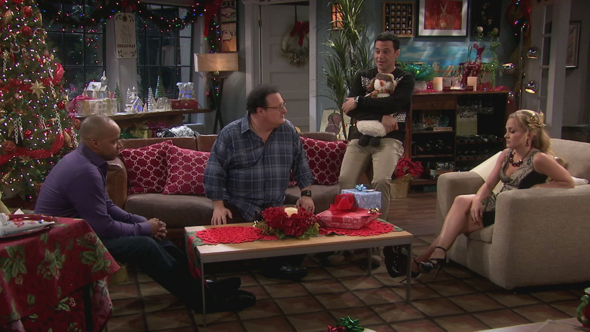 Watch The Exes Season 3 Episode 12: How The Grinch Spent Xmas - Full ...