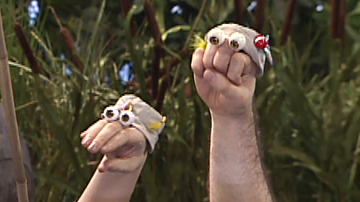 Watch Oobi Season 1 Episode 26: Fishing/Superheroes - Full show on CBS ...