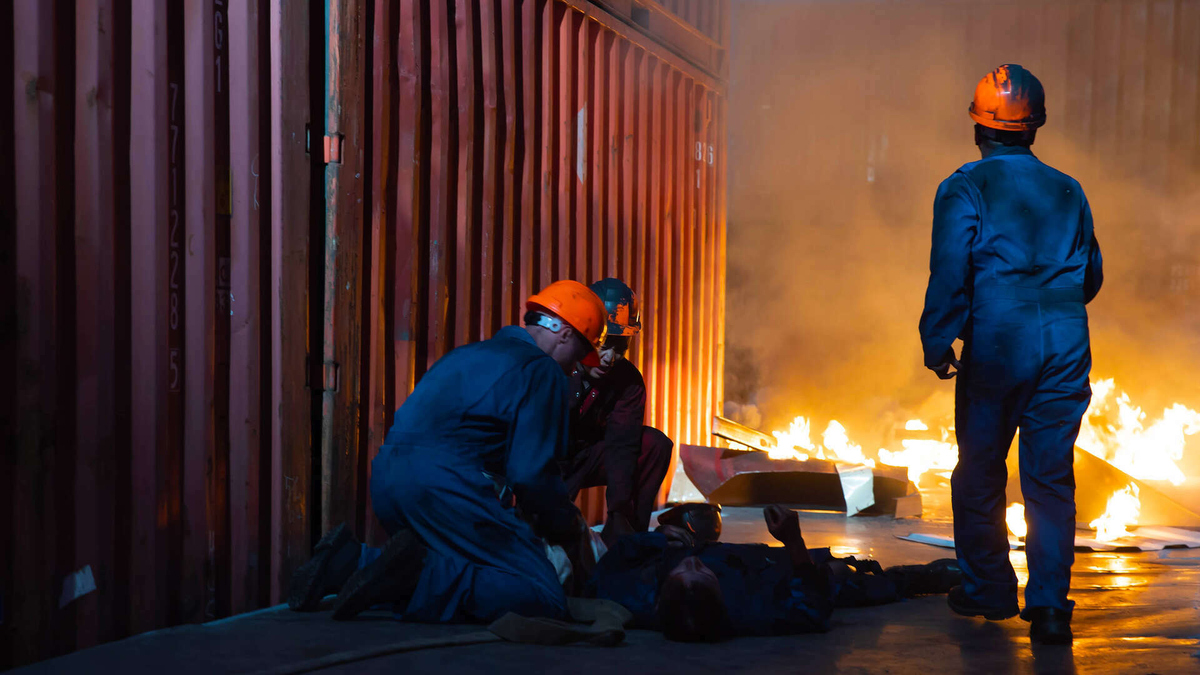 Watch Disasters at Sea Season 3 Episode 3: Disasters at Sea - Fire in ...