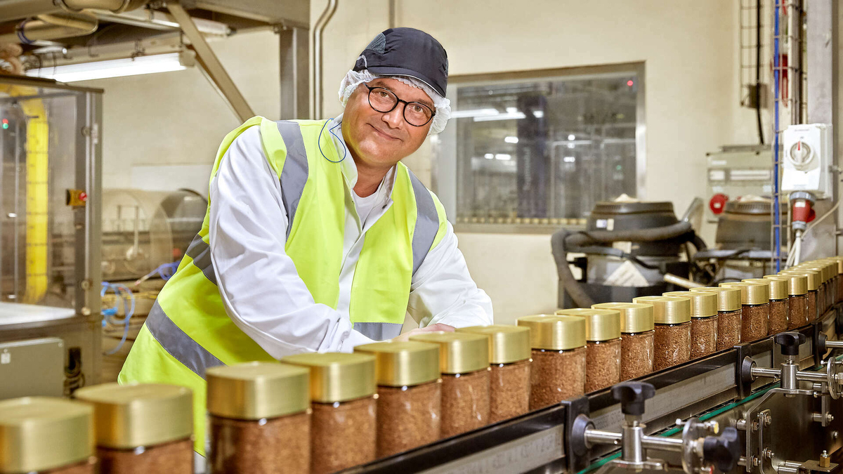 Watch Inside the Food Factory Season 1 Episode 3: Inside the Food ...