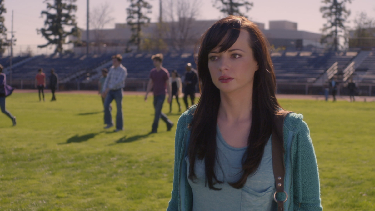 Watch Awkward. Season 4 Episode 1: Awkward. - No Woman Is An Island ...
