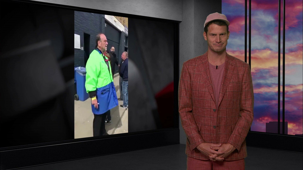 Watch Tosh.0 Season 11 Episode 15: Tosh.0 - October 15, 2019 - BarSoap ...