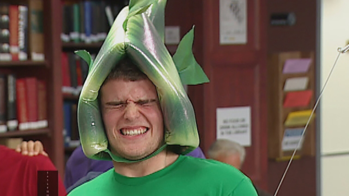 Watch Silent Library Season 4 Episode 17: Silent Library - Lapped Santa ...